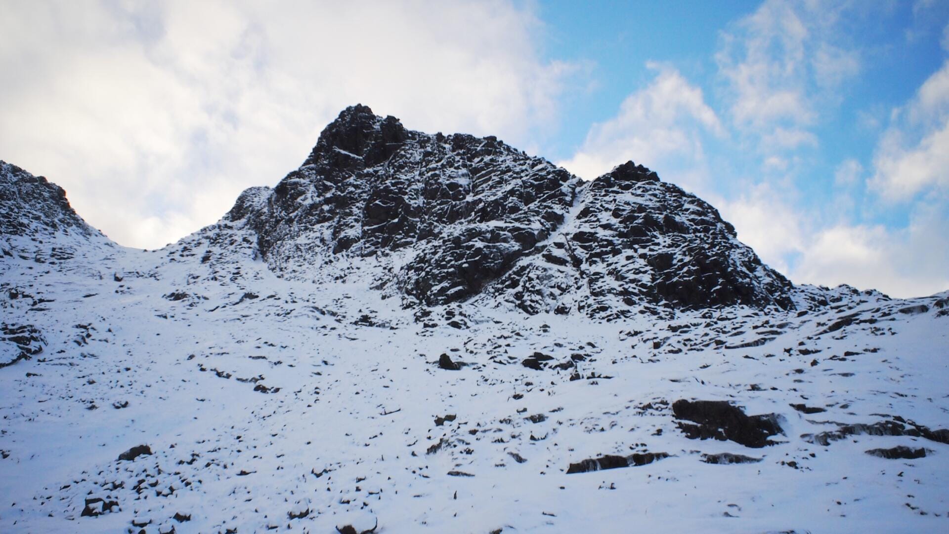 Window Buttress - Skye Guides